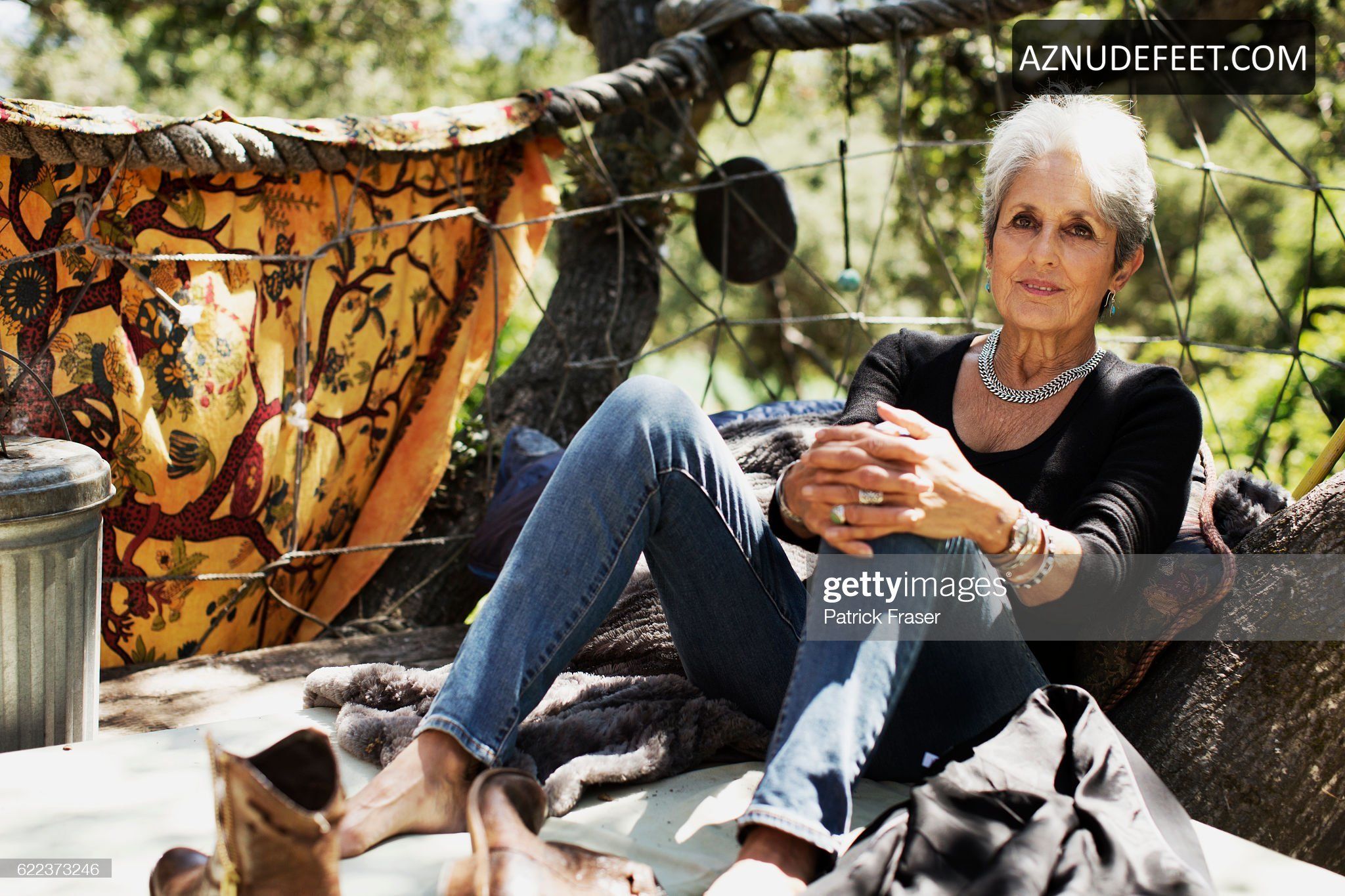 JOAN BAEZ Feet AZNudeFeet